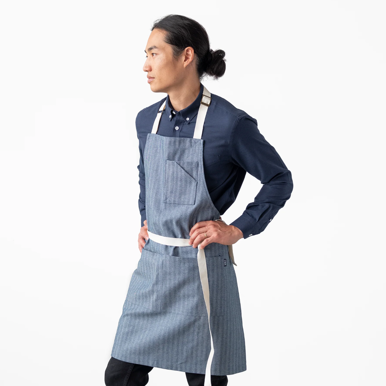 Blue Aprons – Stock Mfg.